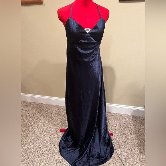 Lulus | Dresses | Lulus Formal Length Satin Gown | Poshmark